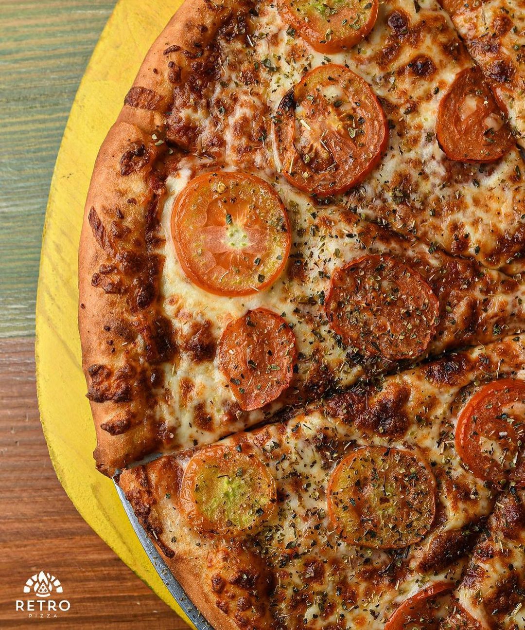 Retro Pizza - Visit Santiago